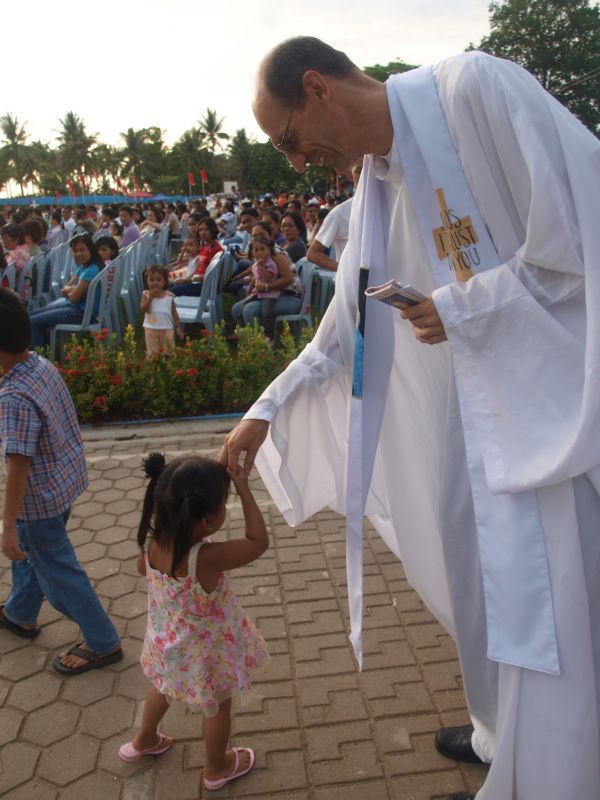 Father Wal - 'Fr. Palm Tree' | The Divine Mercy