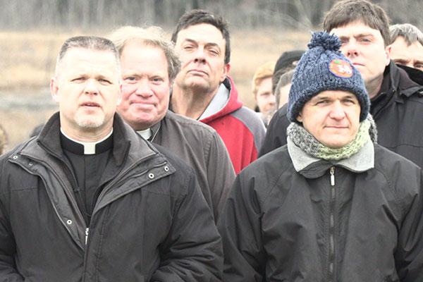 Marian Helpers, Let's Head to Higher Ground | The Divine Mercy