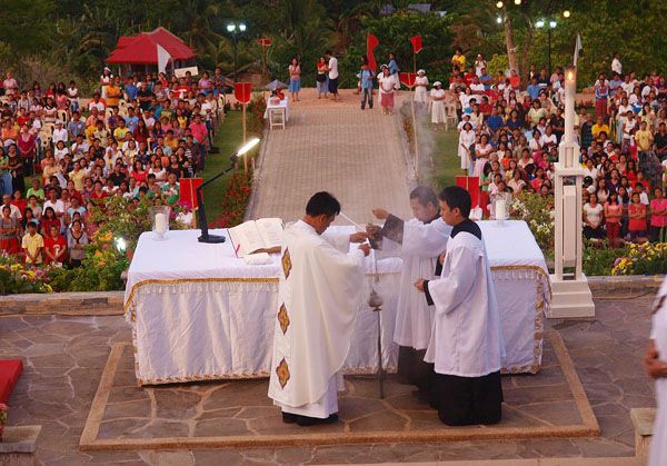 A Busy Divine Mercy Sunday - Let the Graces Flow! | The Divine Mercy